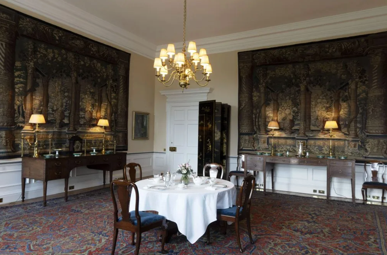 You can now see inside Queen Elizabeth’s once-private rooms in her ...