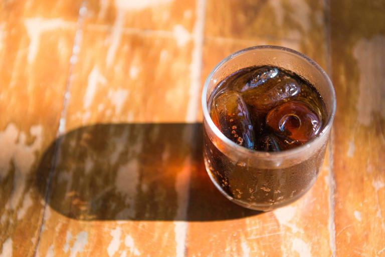 What happens to your liver when you mix alcohol and diet soda