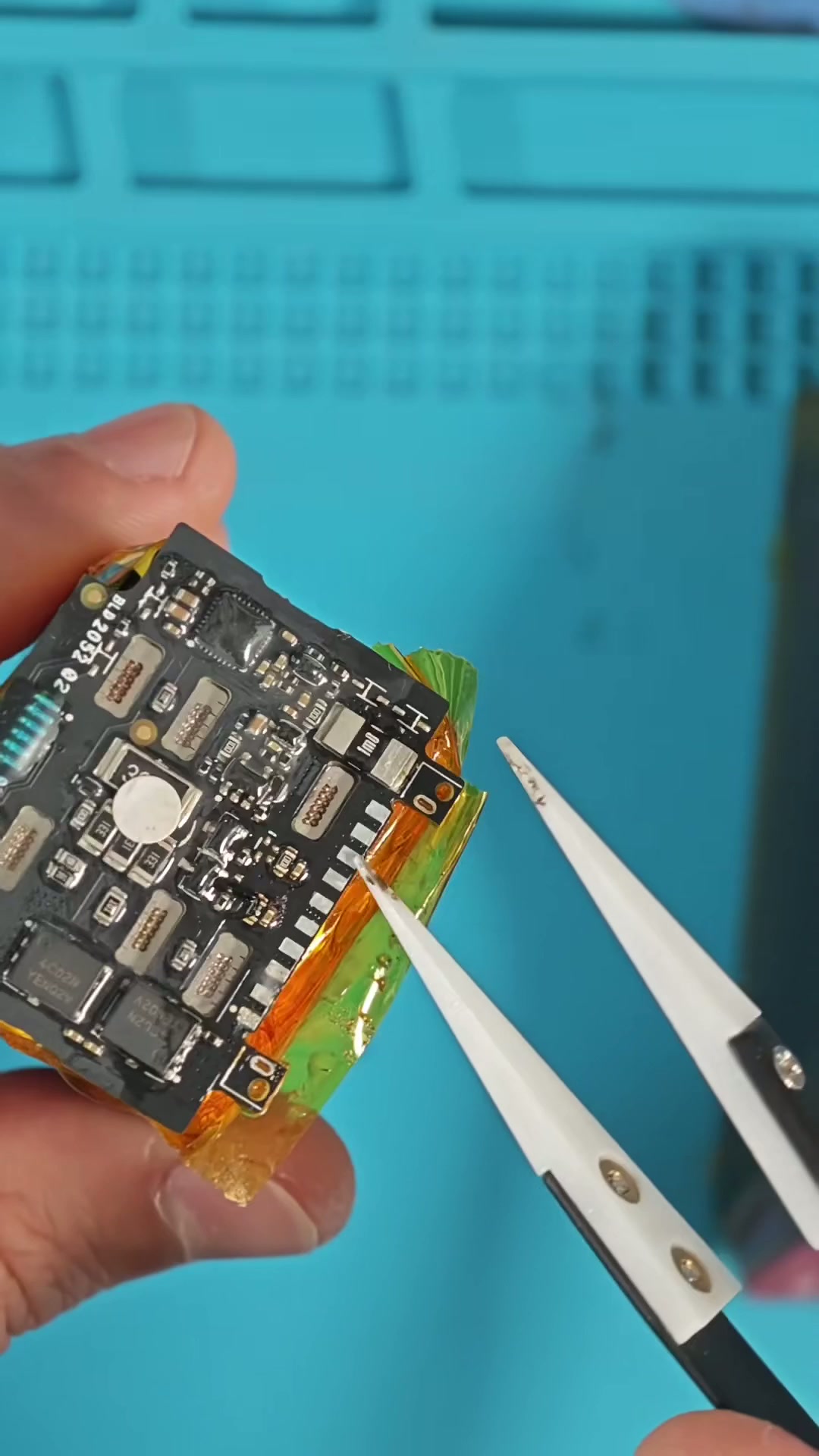 Réparation de batteries de drones