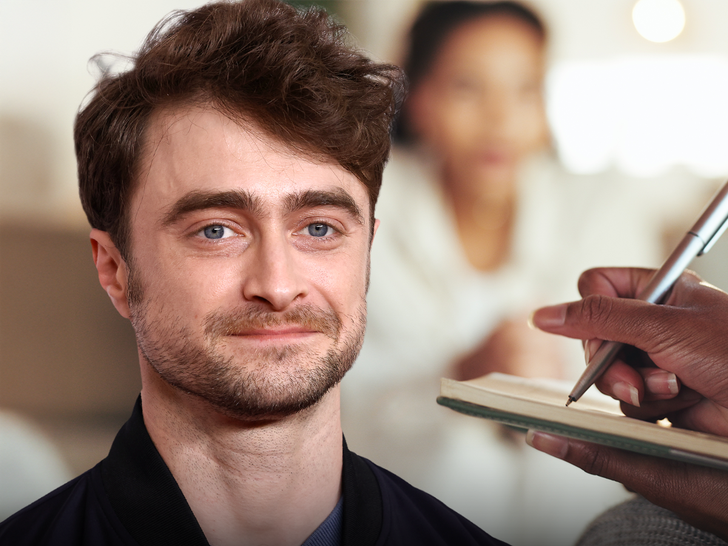 Daniel Radcliffe believes child actors need mandatory therapy
