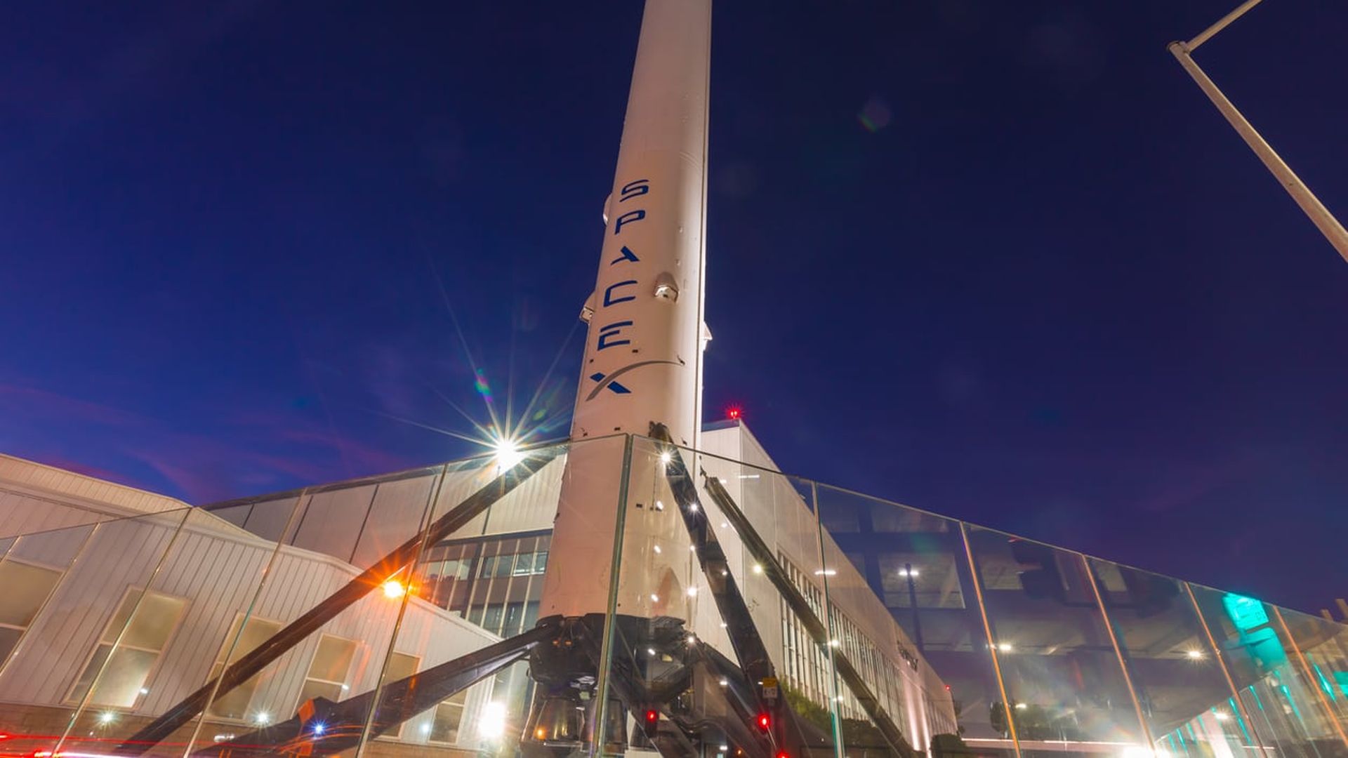 Wall Street stende il tappeto rosso a SpaceX: lo S&P 500 studia un ...
