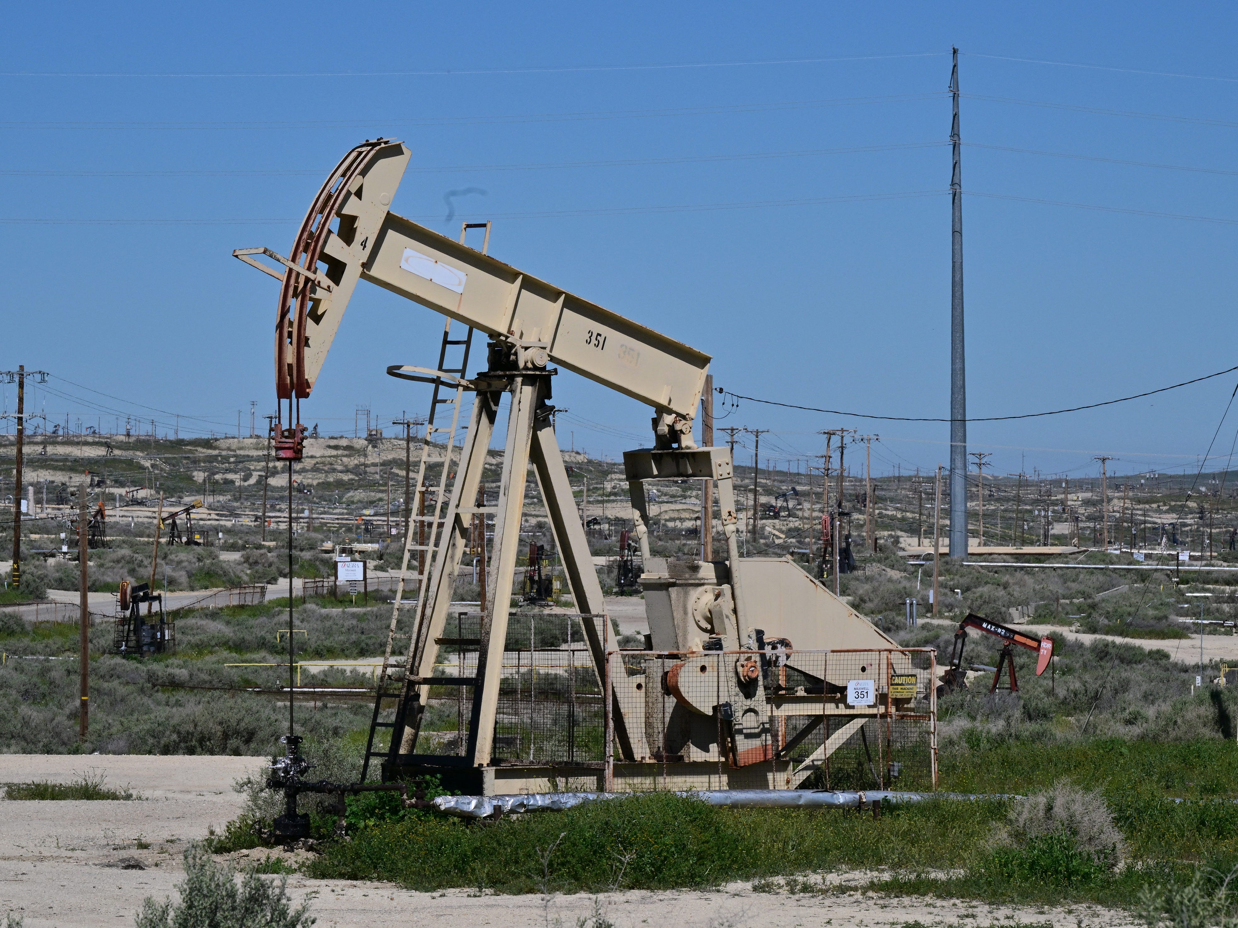 4 actions the US could take to calm the oil market's historic Iran-war ...