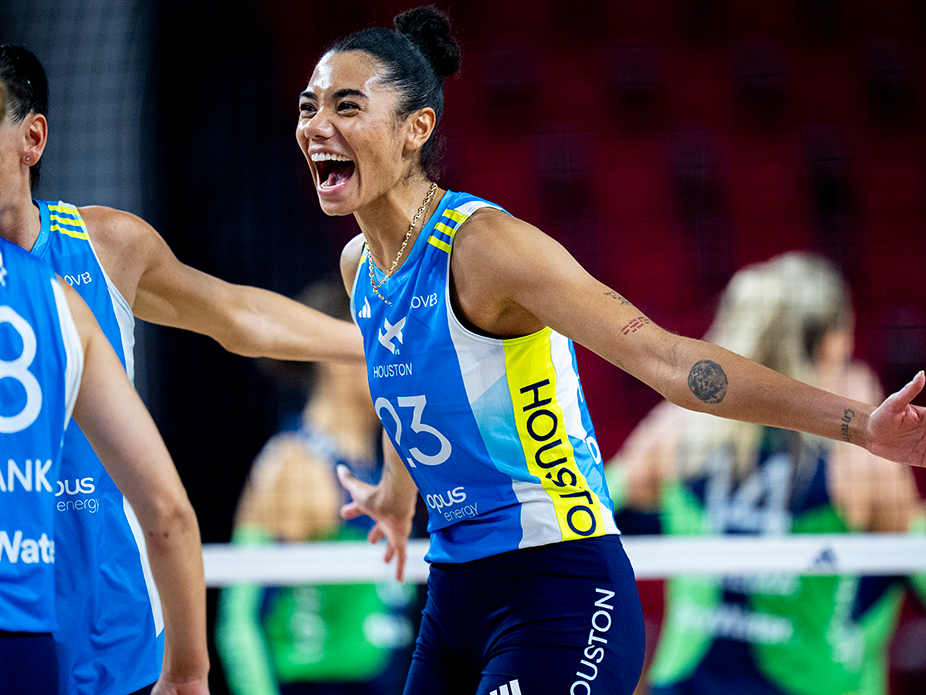 Pro volleyball spotlight: Thompson’s record-matching performance leads ...
