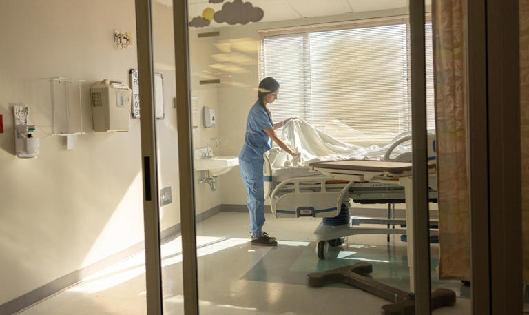 Maternity ward workers share the most heartbreaking thing they've seen ...
