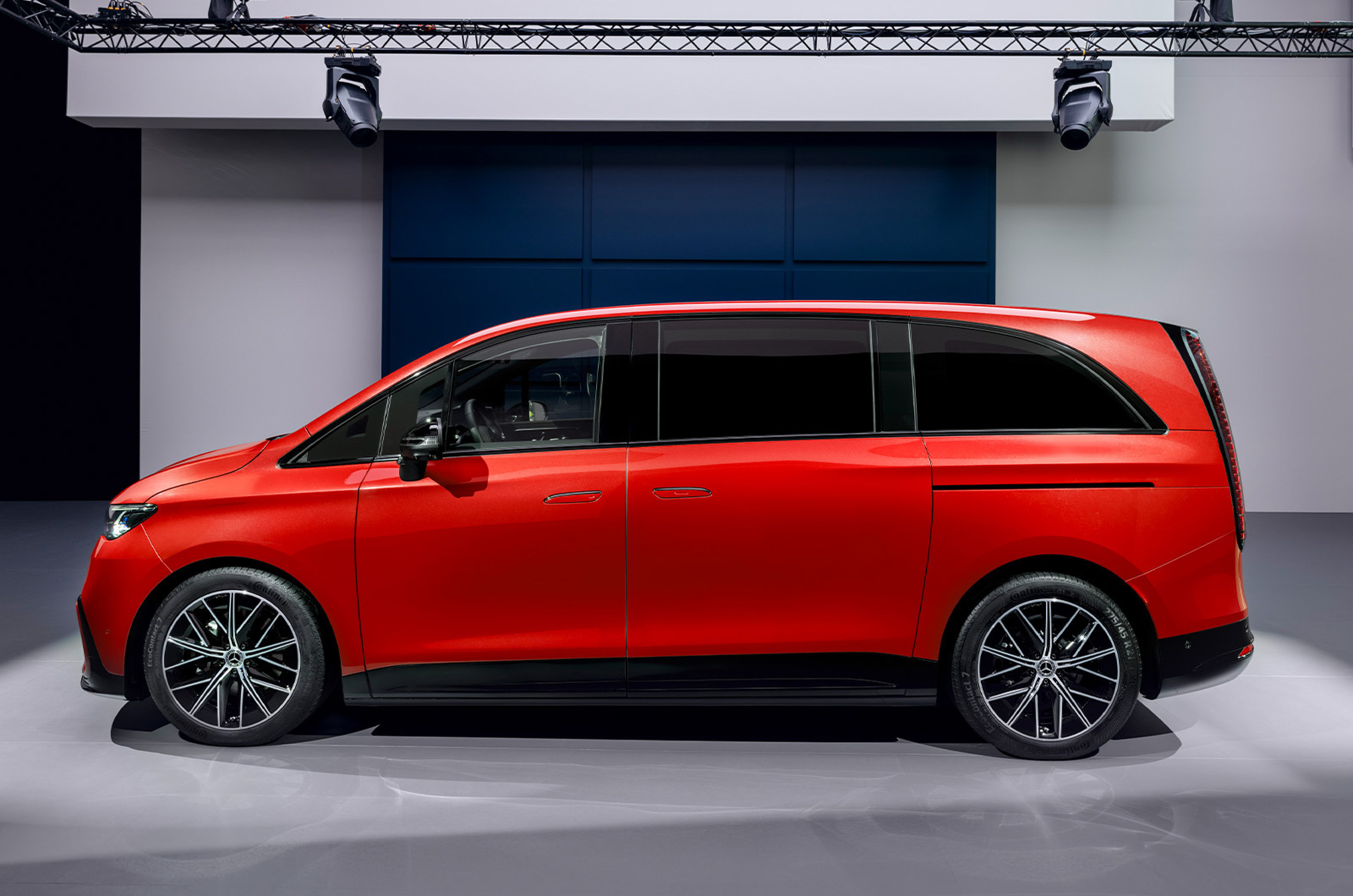 Mercedes reveals E-Class van with huge TV and 435-mile range