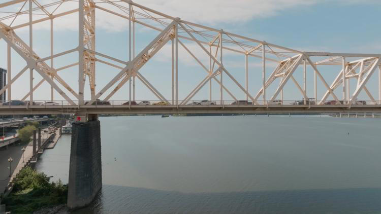 KYTC proposes reducing Clark Memorial Bridge to 3 lanes