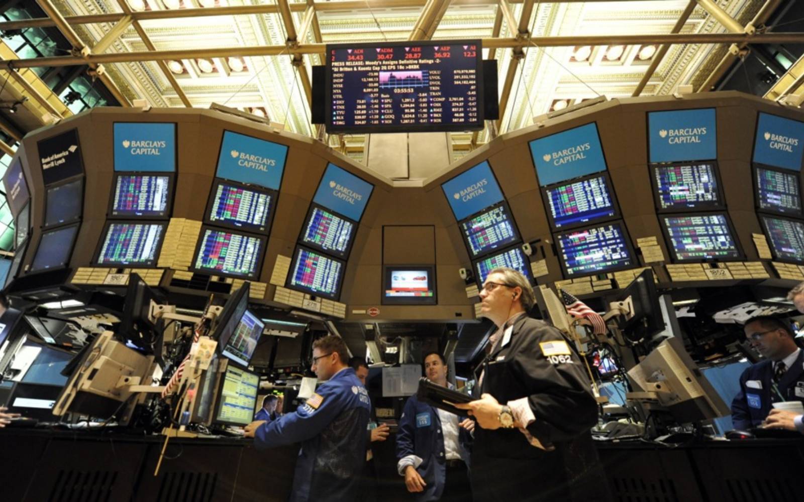 Wall Street closes mixed on ramped-up Middle East tensions