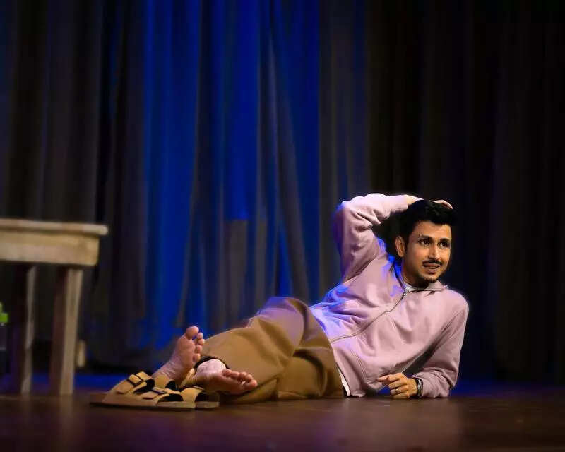 A progressive husband confronts his own hypocrisy in 'Besharam Aadmi'
