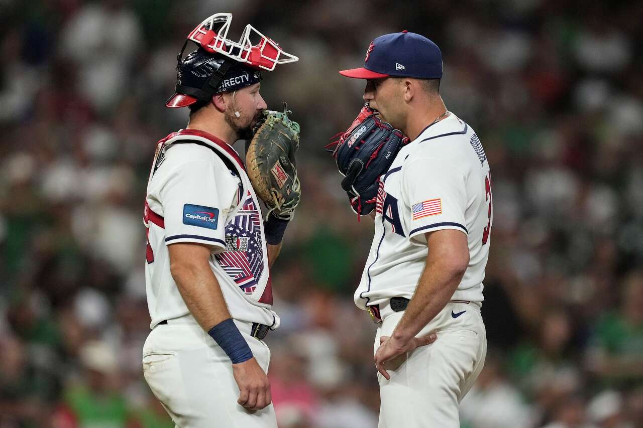 Cal Raleigh: 'No beef' with Mariners teammate Randy Arozarena after ...