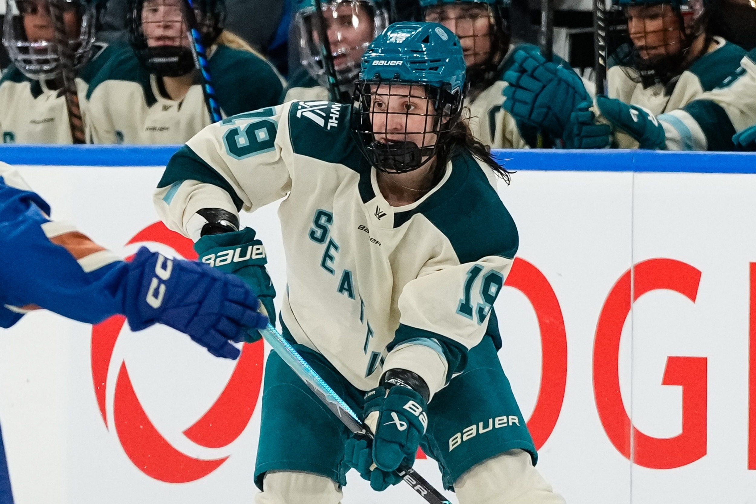 PWHL Detroit signs Hannah Bilka, Cayla Barnes