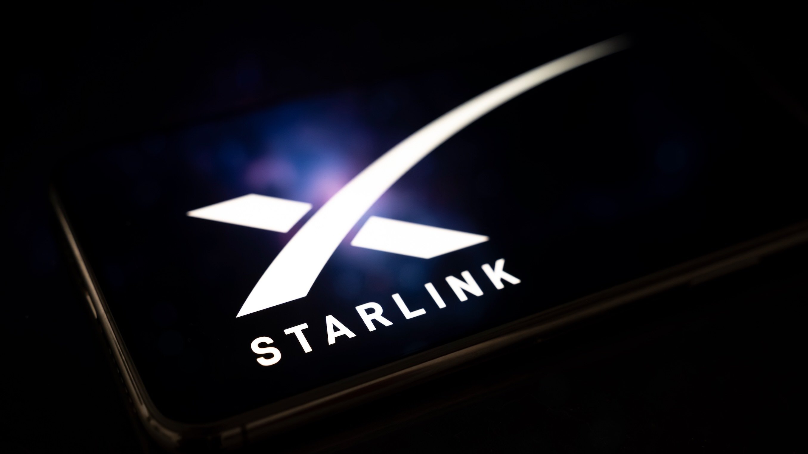 Hacker uses fake Starlink app to mine crypto on Android phones