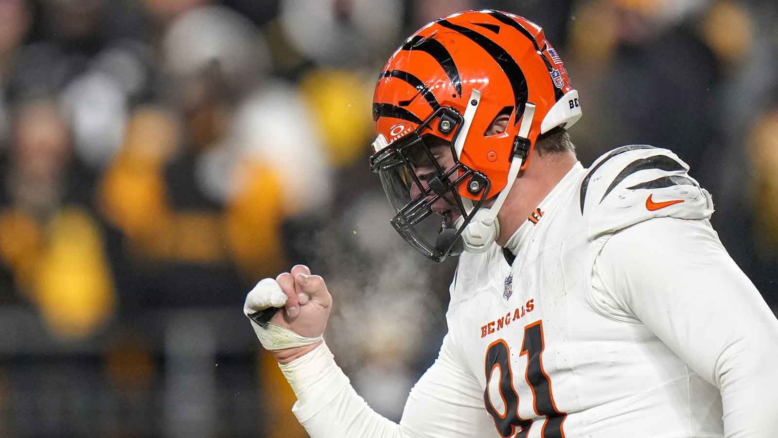 NFL rumors: How Bills, Buccaneers fit in the Trey Hendrickson chase ...