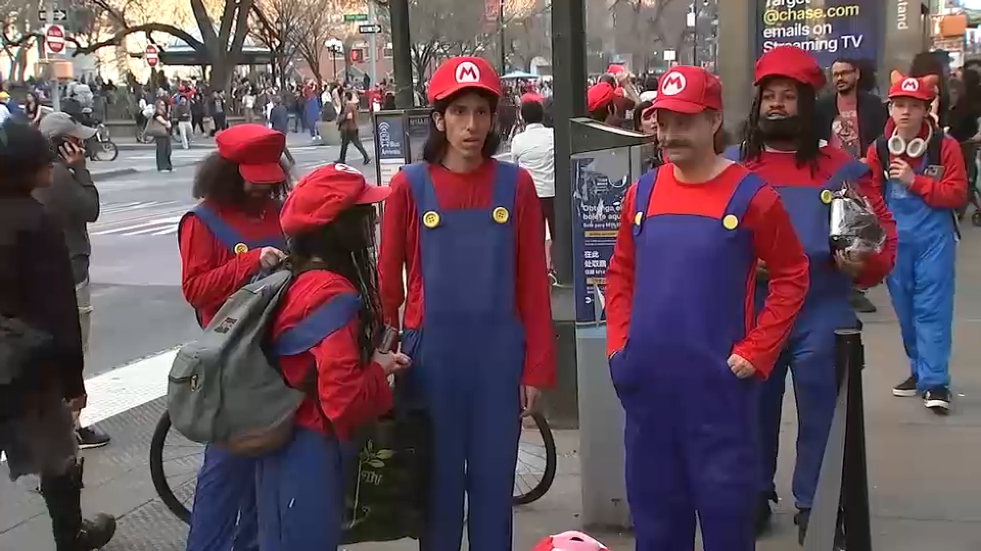 Super Marios take over Union Square in attempt to break world record on ...