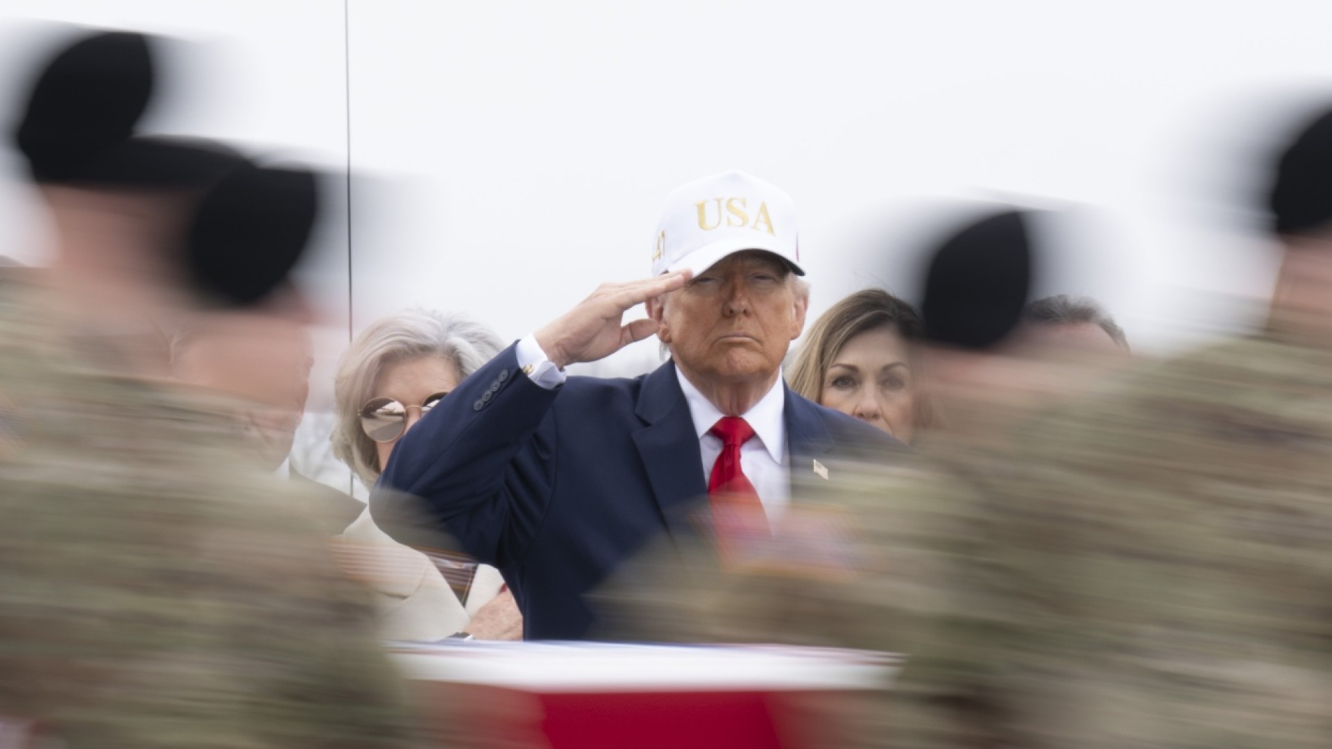 Hayes: Trump lying about war as audaciously as Putin would