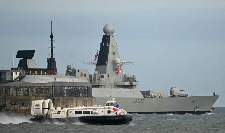 UK defence out of puff? HMS Dragon finally sets sail to aid Iran war ...