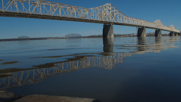 Downstream sidewalk on Second Street Bridge closes Friday morning