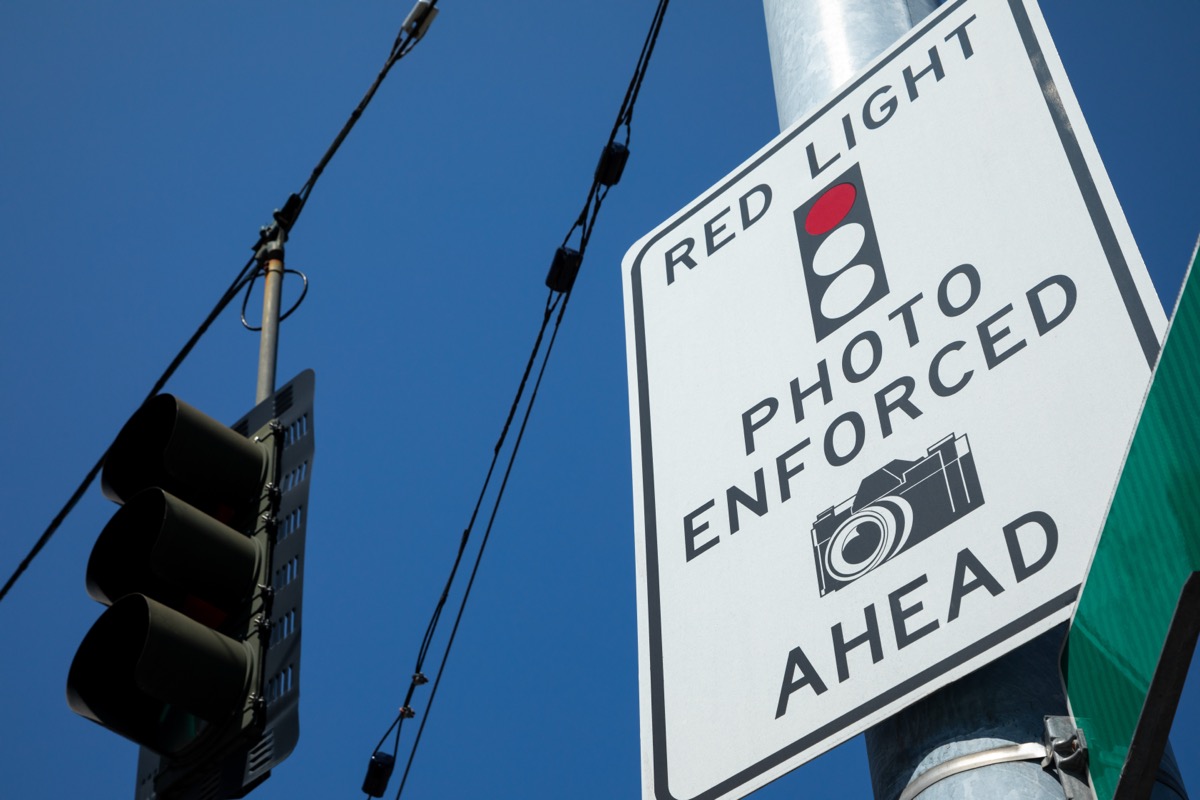 Florida judge rules red-light cameras violate due process, tosses ticket