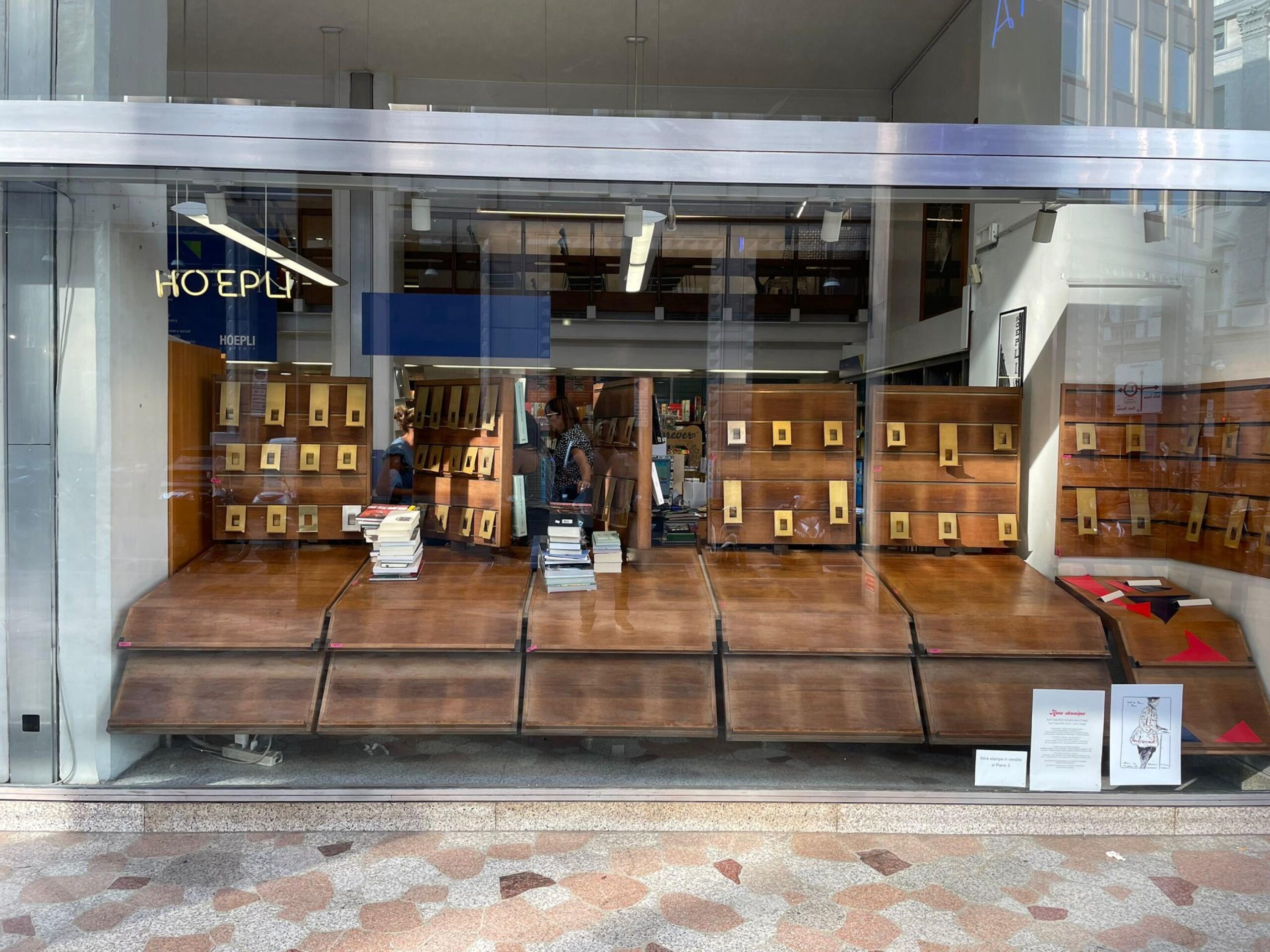Hoepli, la storica libreria di Milano sarà messa in liquidazione ...