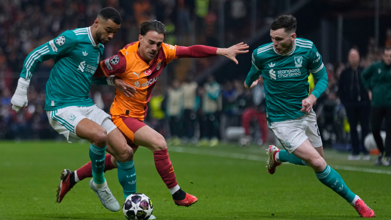 Champions League roundup: Liverpool loses, Bayern and Atletico win big
