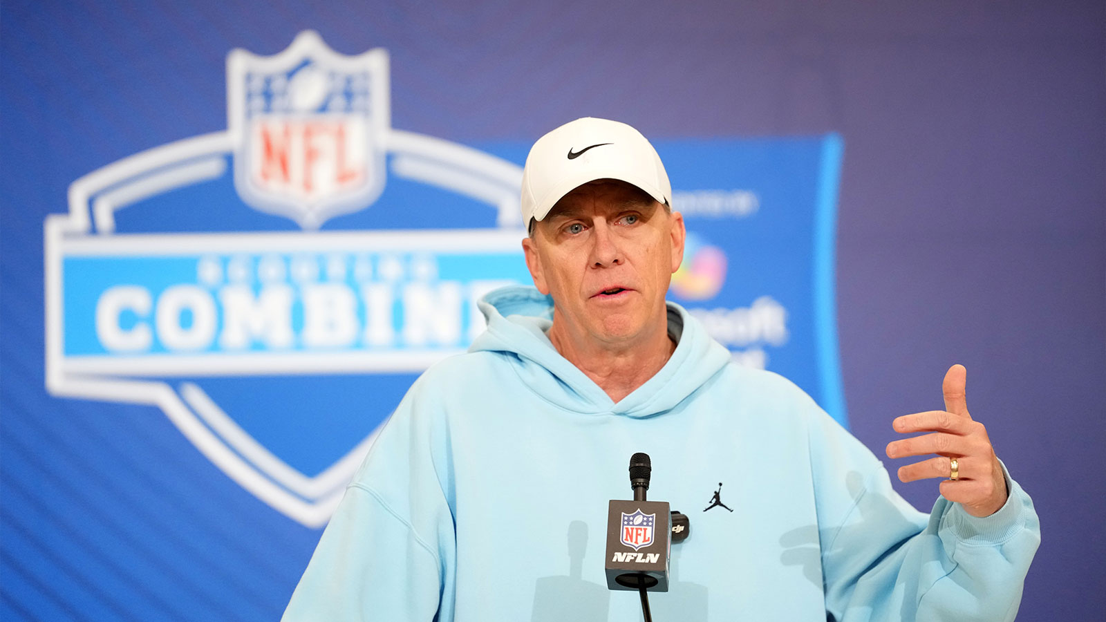 Browns hire 2 ex-NFL players to coaching staff