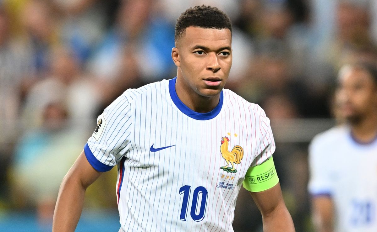 Kylian Mbappe’s fitness reportedly sparks Real Madrid–France tug-of-war ...