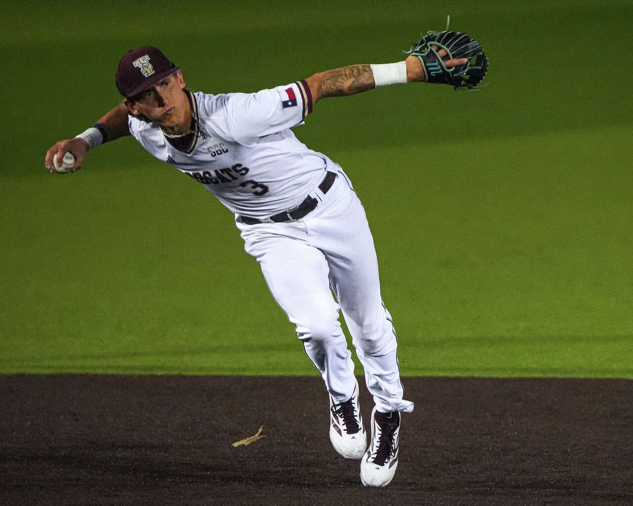 Texas baseball vs. Texas State: Live updates as Longhorns hold ...