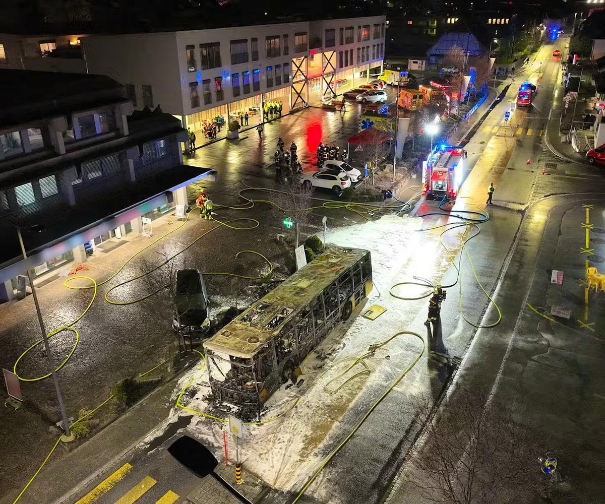 Bus incendié : « Il s'est aspergé d'essence et s'est mis le feu