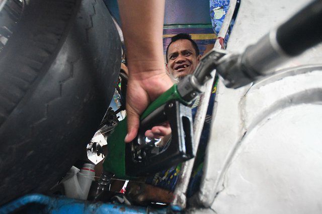 PUV drivers to get P5,000 fuel subsidy starting next week