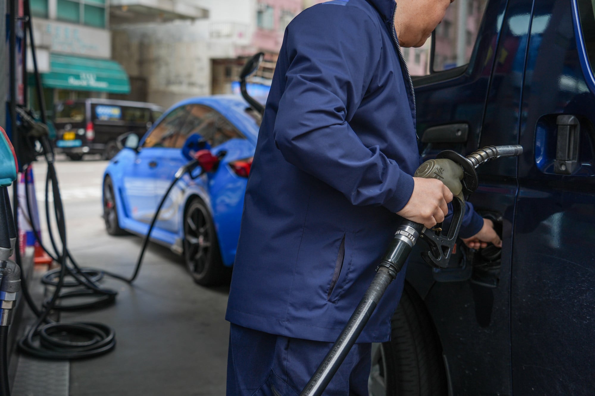 Hong Kong customs seizes more fuel-smuggling vehicles as Iran war lifts ...