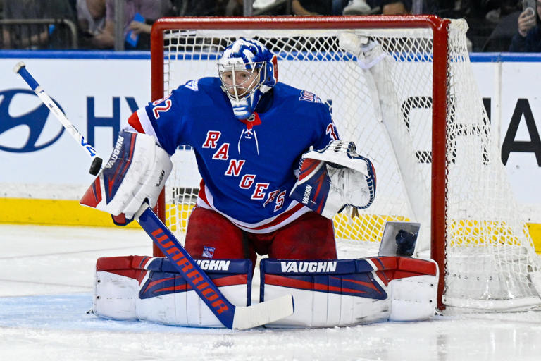 Jonathan Quick close to matching NHL legend Patrick Roy on all-time list