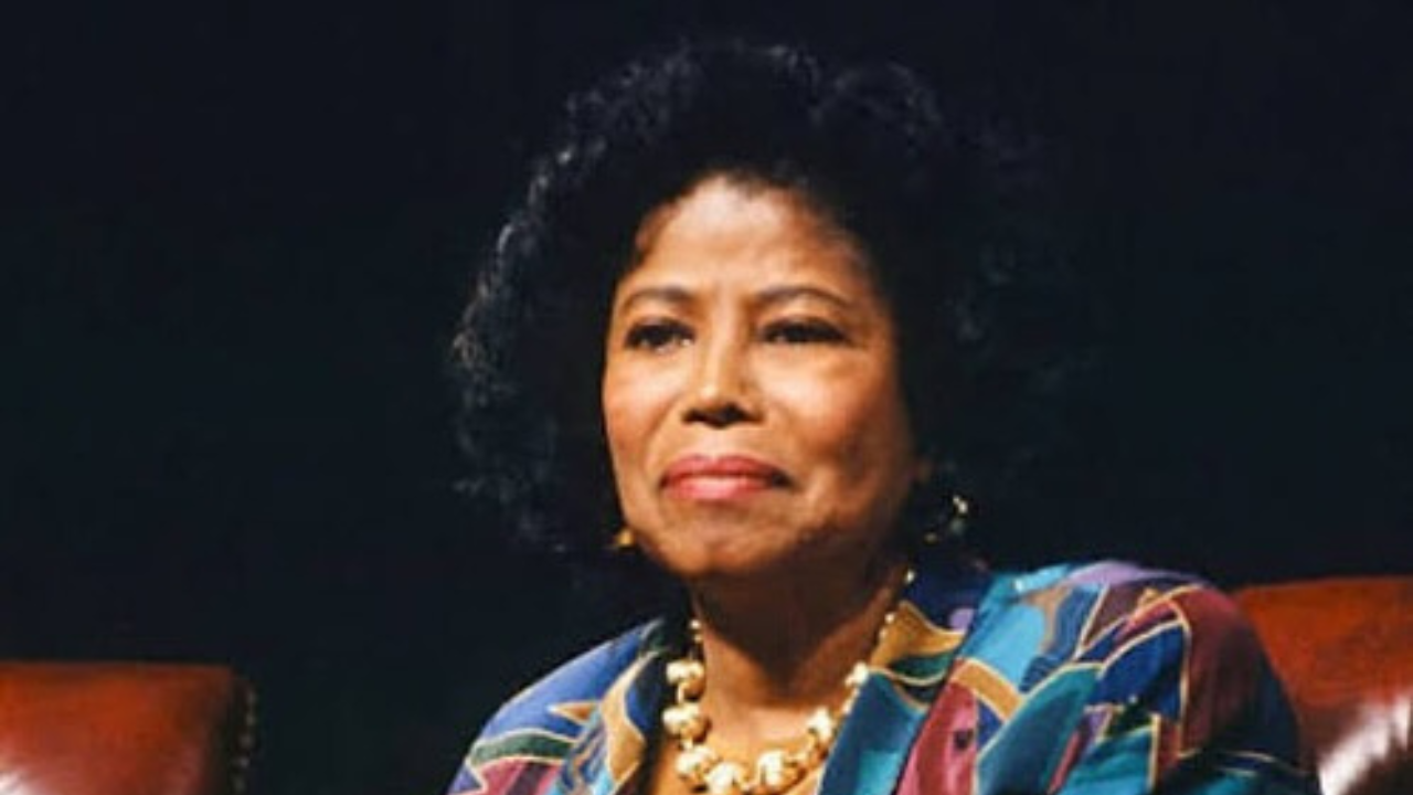 Michael Jackson's mother, Katherine Jackson, smiles in a rare public ...
