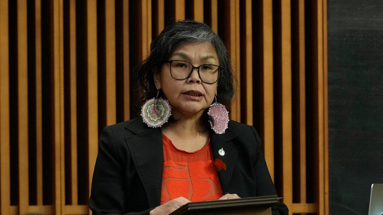 NDP MP crossing floor to Liberals, party says