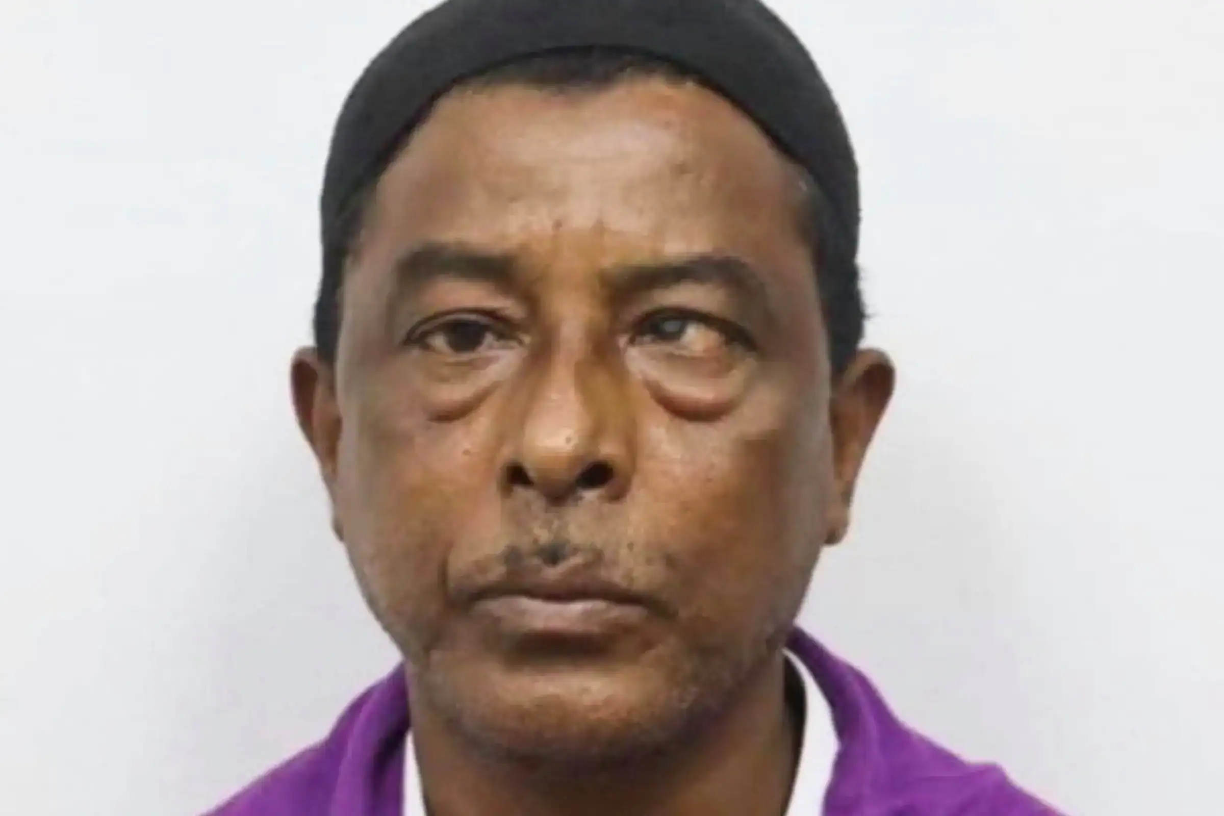 Deficiente visual grave Nurul Amin é deixado a oito quilômetros de casa ...