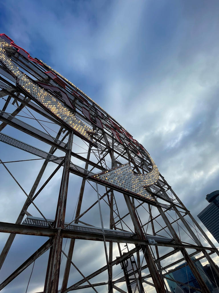 Western Auto sign repair deal reached after nearly a year, won’t be ...