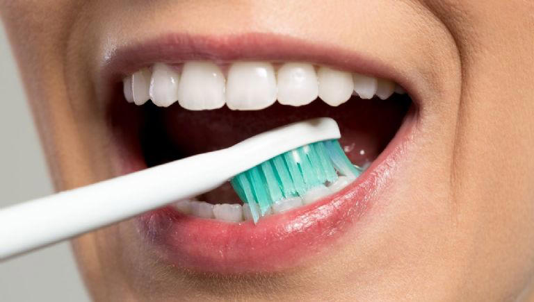 3 ingredientes para quitar la placa y el sarro de los dientes