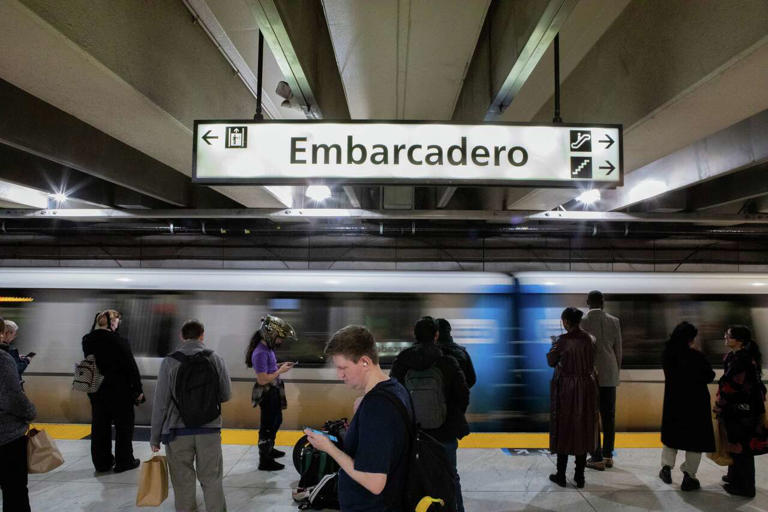 BART equipment issue at Embarcadero station causes delays