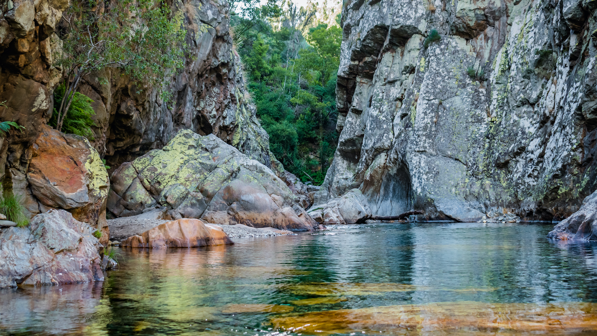 In Portugal, 5 lesser-known river beaches where you can unwind far from ...