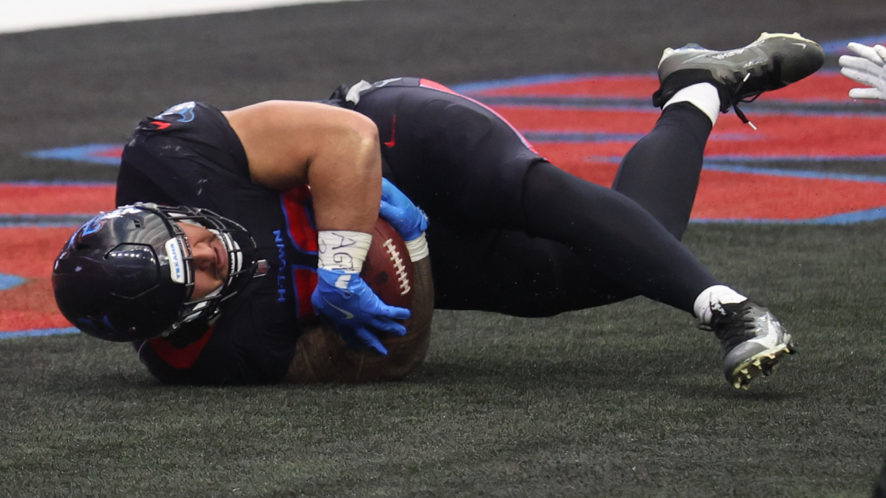 15 NFL stars with the most fumbles in 5 years and the wins they gave away