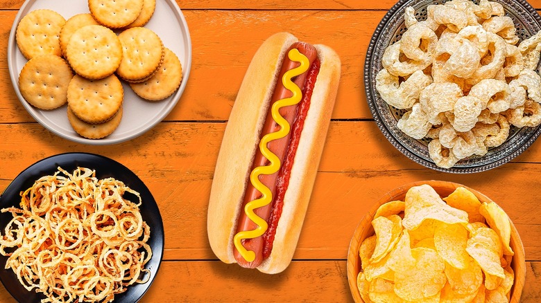 5 tasty toppings to add crunch to your hot dogs