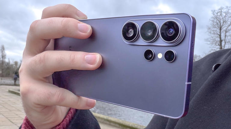 Forget Samsung Galaxy S27 Ultra — the new Galaxy S27 Pro could be the ...