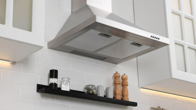 Don't let grease build up on your range hood — this method takes ...