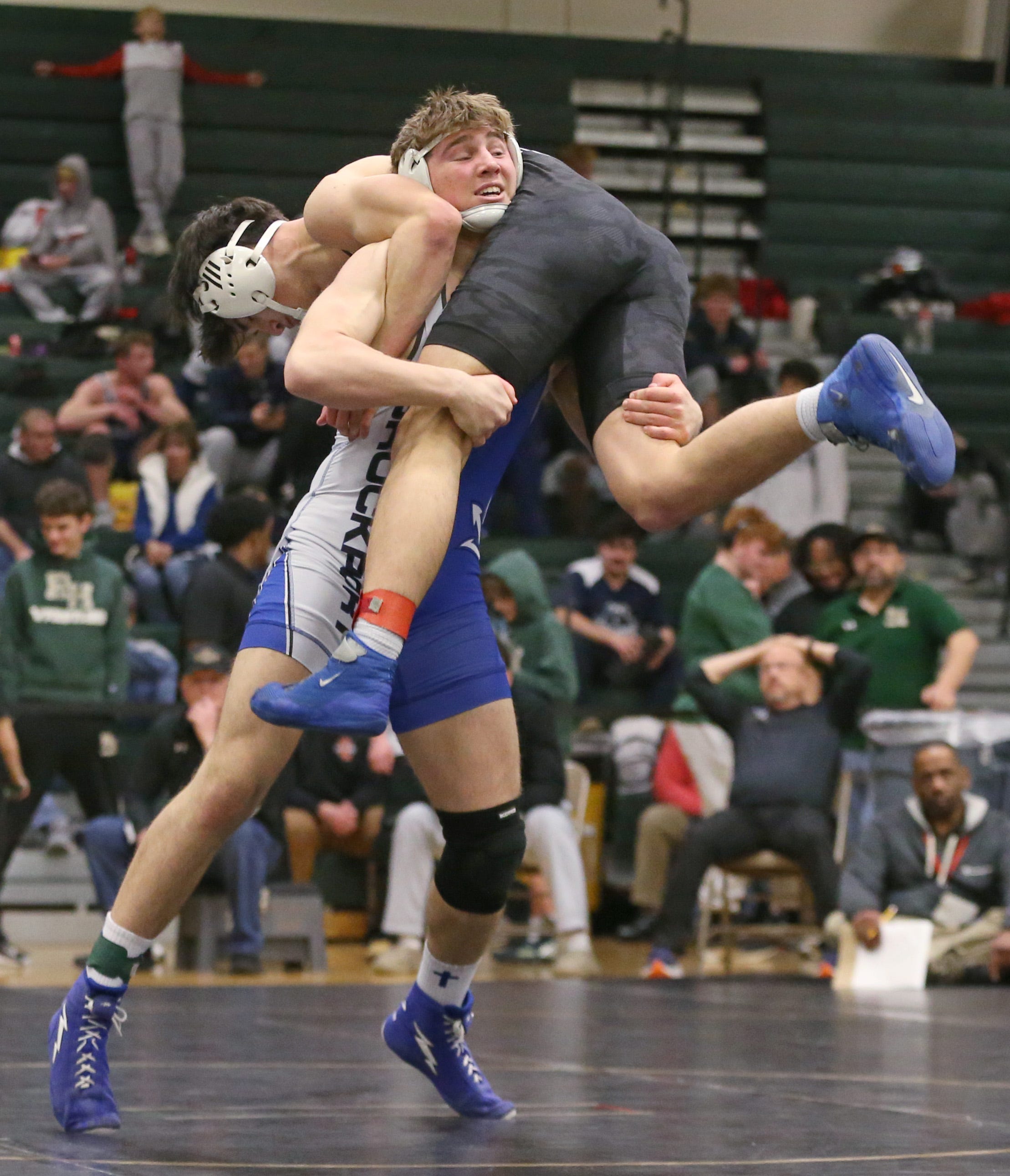 Section V wrestlers chase state titles