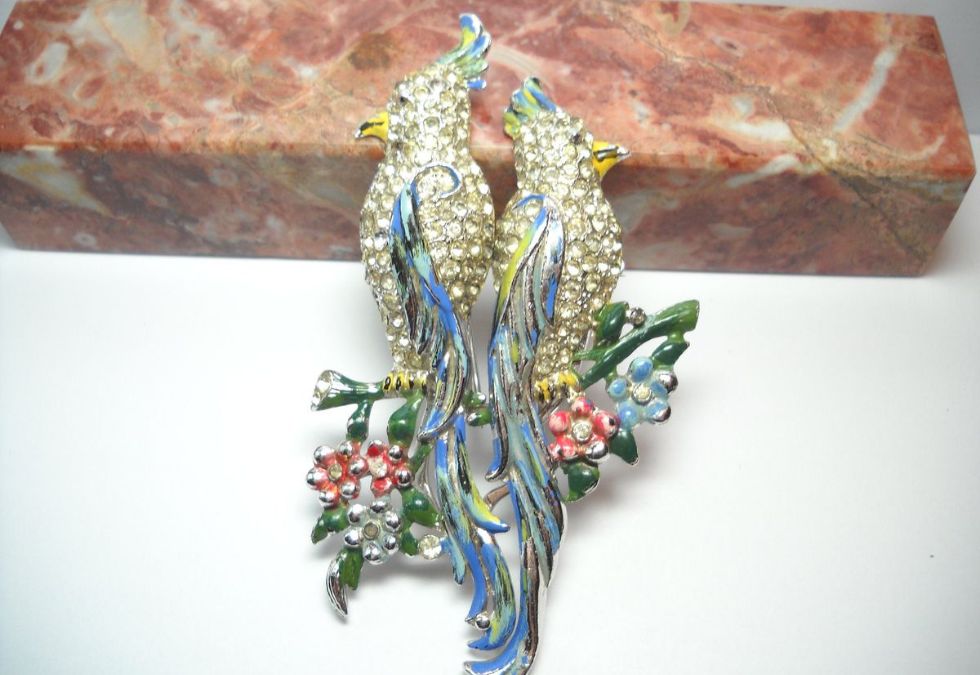 10 vintage costume jewelry pieces that could be worth a small fortune today