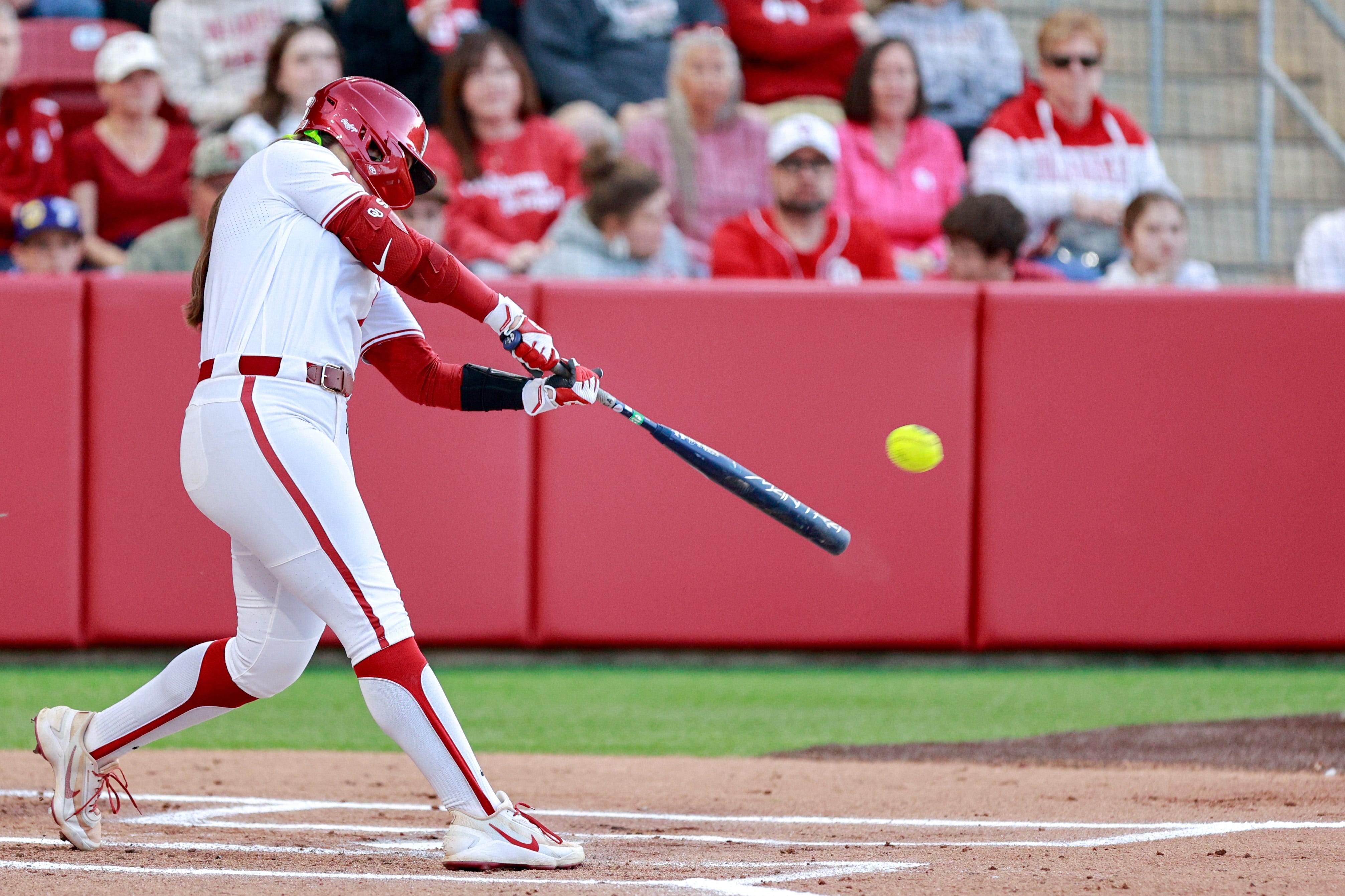 Oklahoma Sooners new No. 1 in D1Softball poll after road series win