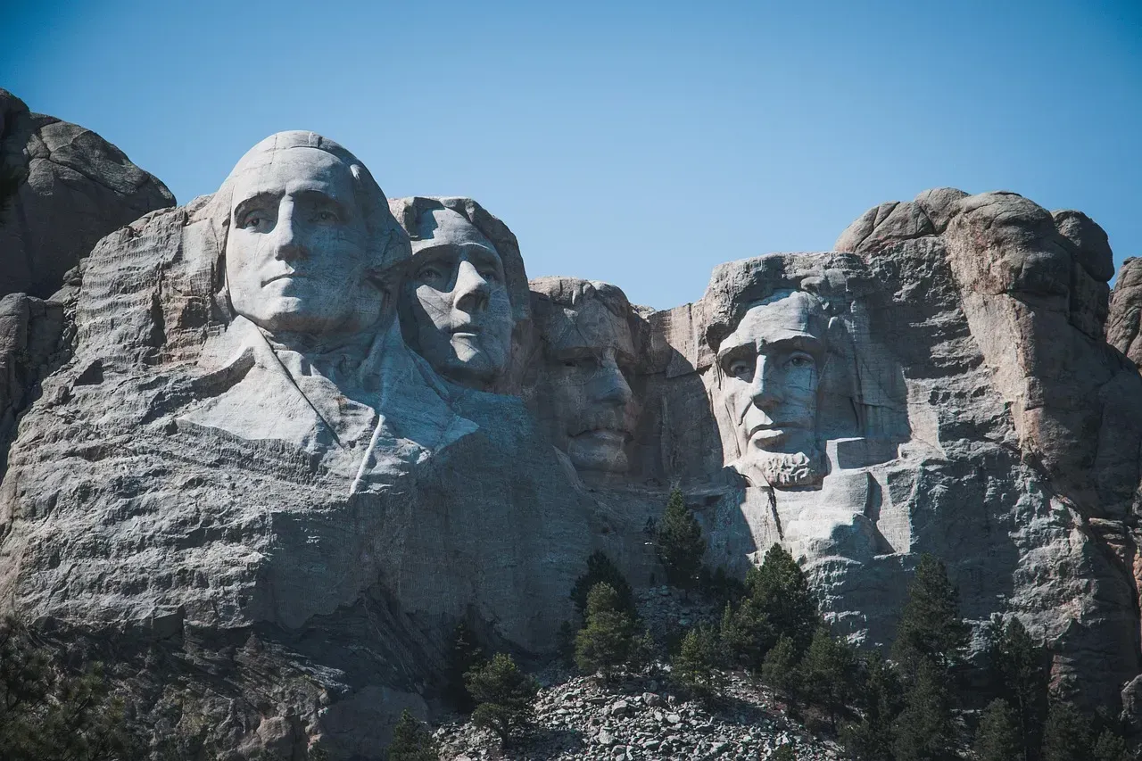 9 strange coincidences in history that still trigger fear of the ...