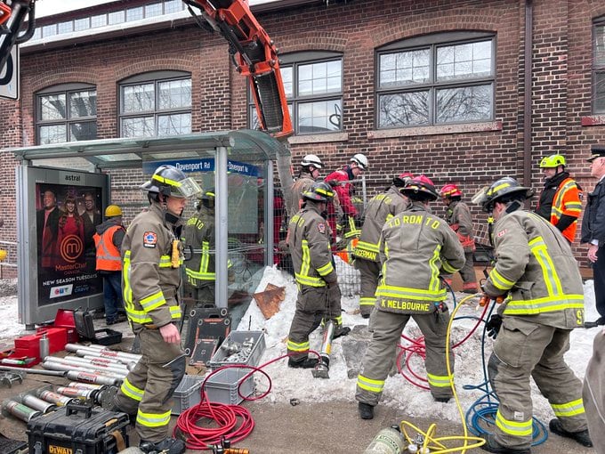 Fire crews rescue Toronto construction worker trapped in excavation ...