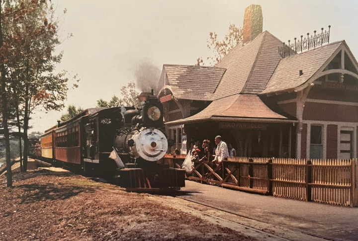 15 historic US tourist attractions that were lost to time