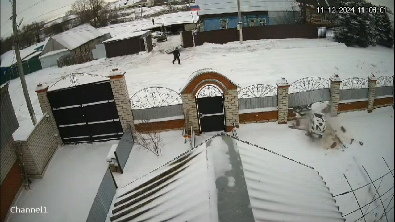 Runaway snowmobile crashes into wall in Laishevo, Russia