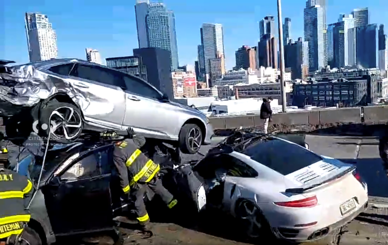 1 critical, 3 serious after multi-car pileup on LIE in Queens