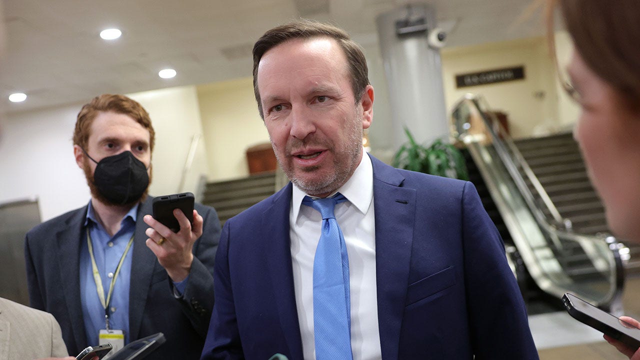 Sen. Chris Murphy says he 'should give up on sarcasm' after backlash ...